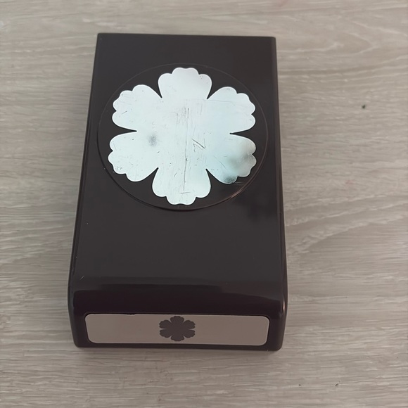 EK Success | Office | Ek Paper Craft Punch Large Flower | Poshmark